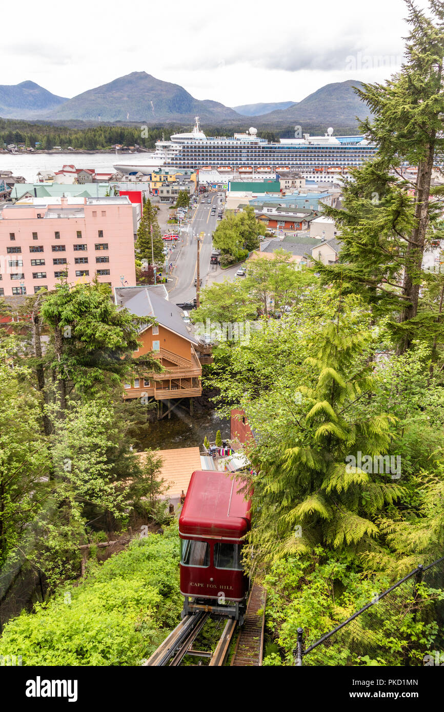 Der Blick auf den Hafen von Cape Fox Lodge an der Oberseite des Cape ...
