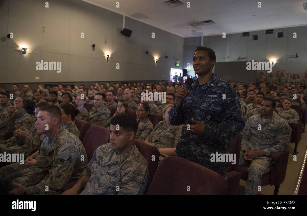 Chief master sgt der luftwaffe kaleth wright -Fotos und -Bildmaterial ...