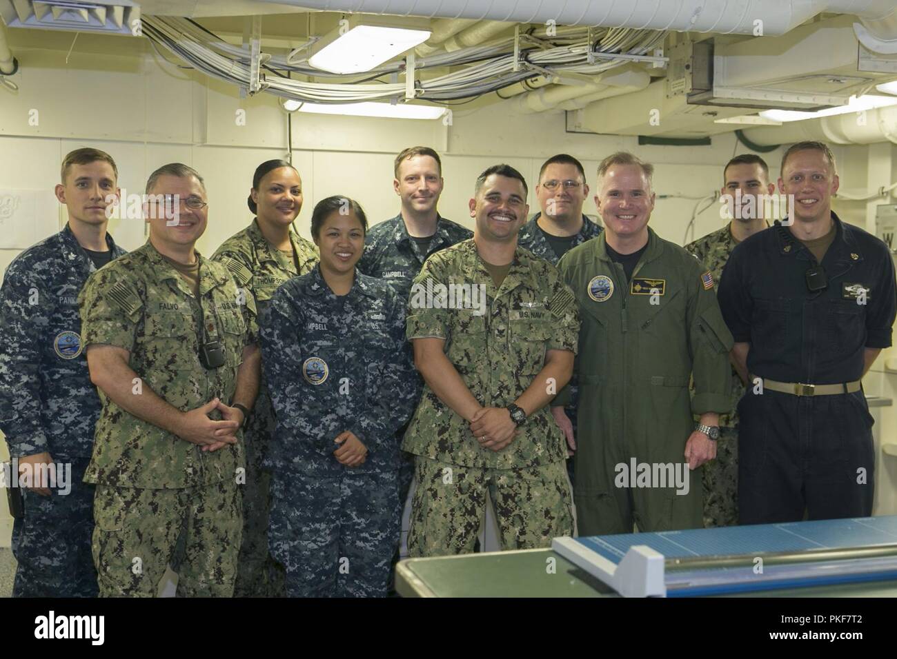 Captain richard mccormack -Fotos und -Bildmaterial in hoher Auflösung ...