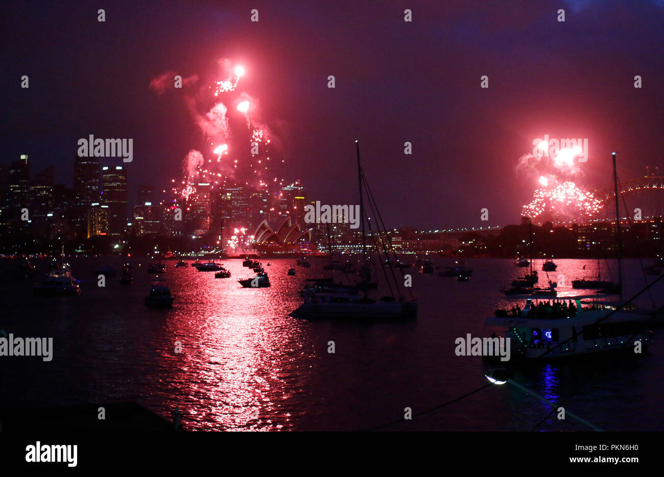 Silvester sydney harbour bridge -Fotos und -Bildmaterial in hoher ...