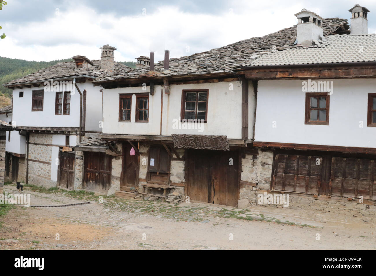 Alte Häuser in der historischen kulturellen finden Dorf Dolen bis ...