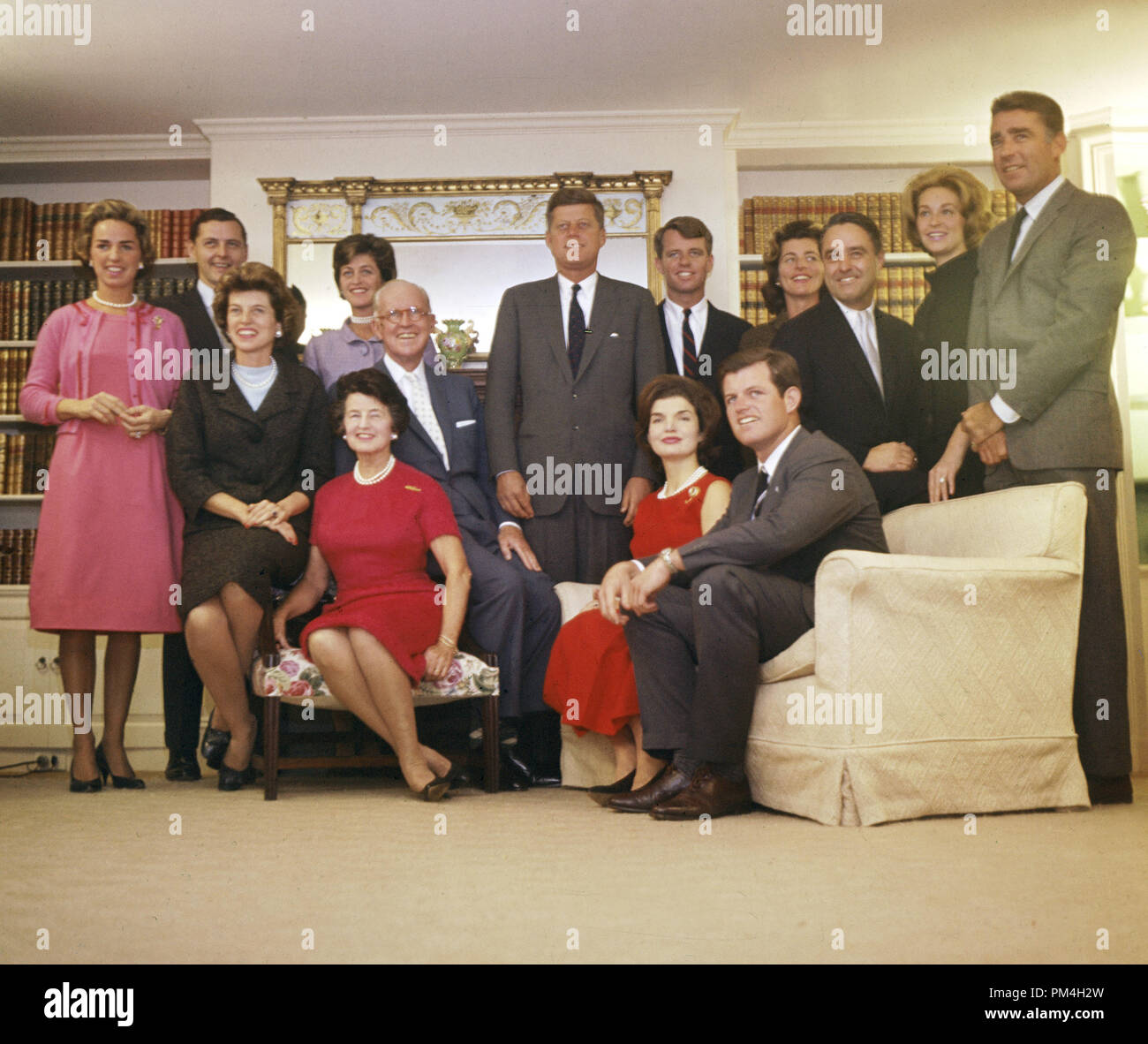 Kennedy Familie Portrait. Die Familie Kennedy im Haus von Joseph S ...