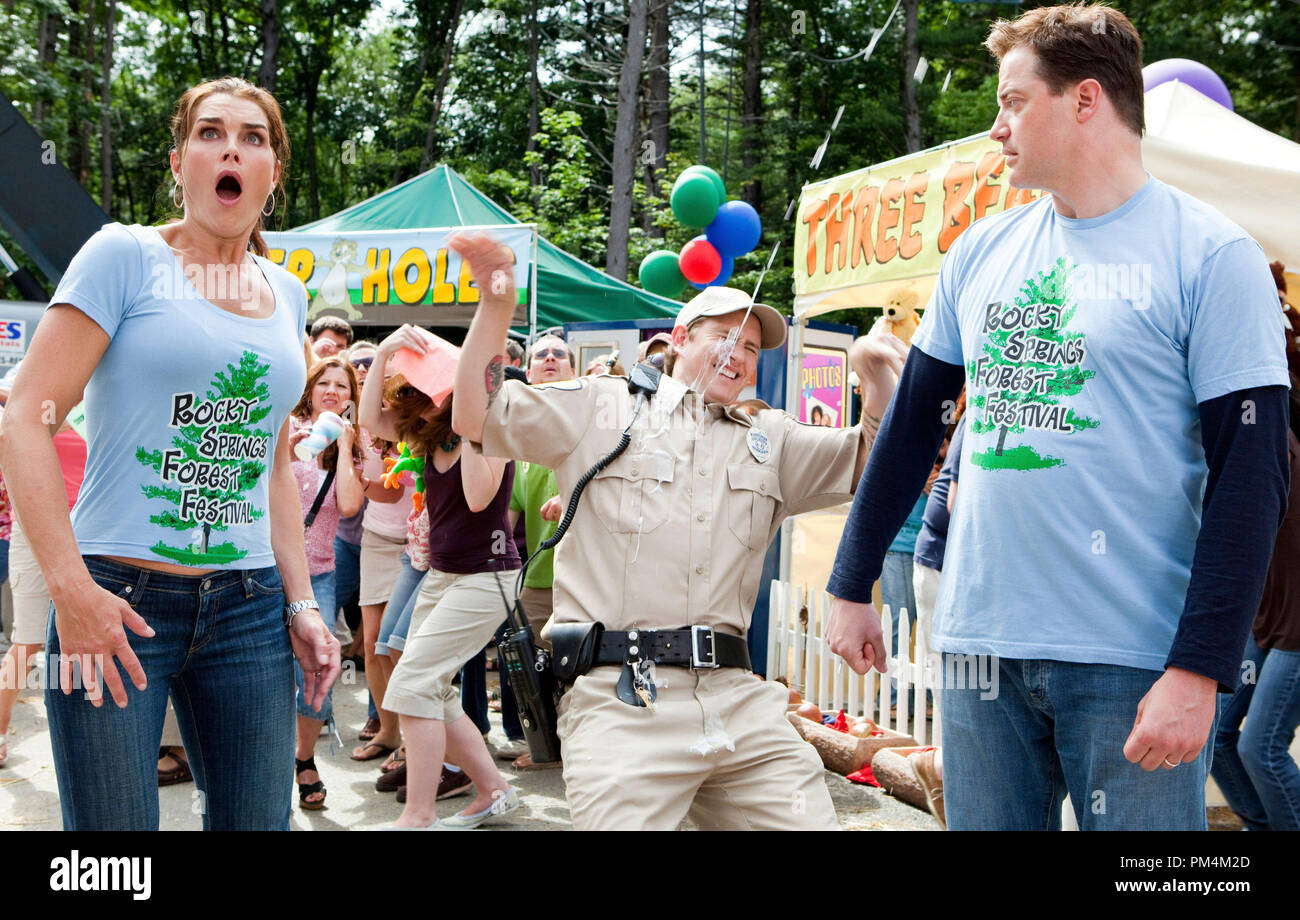 (L und R) Brooke Shields, ALEXANDER CHANCE und Brendan Fraser in FURRY ...