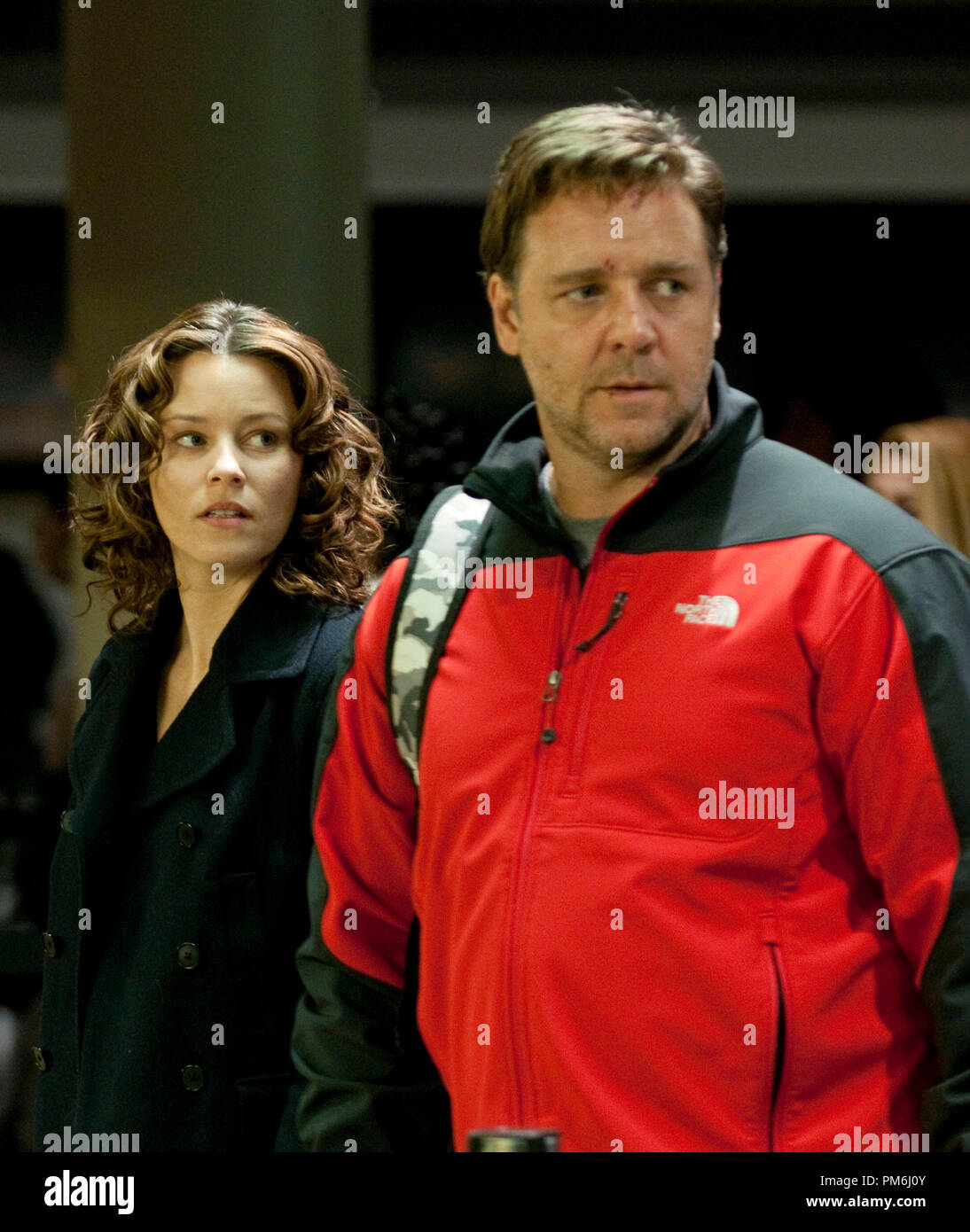 Lara Brennan (Elizabeth Banks) und John Brennan (Russell Crowe) in den ...