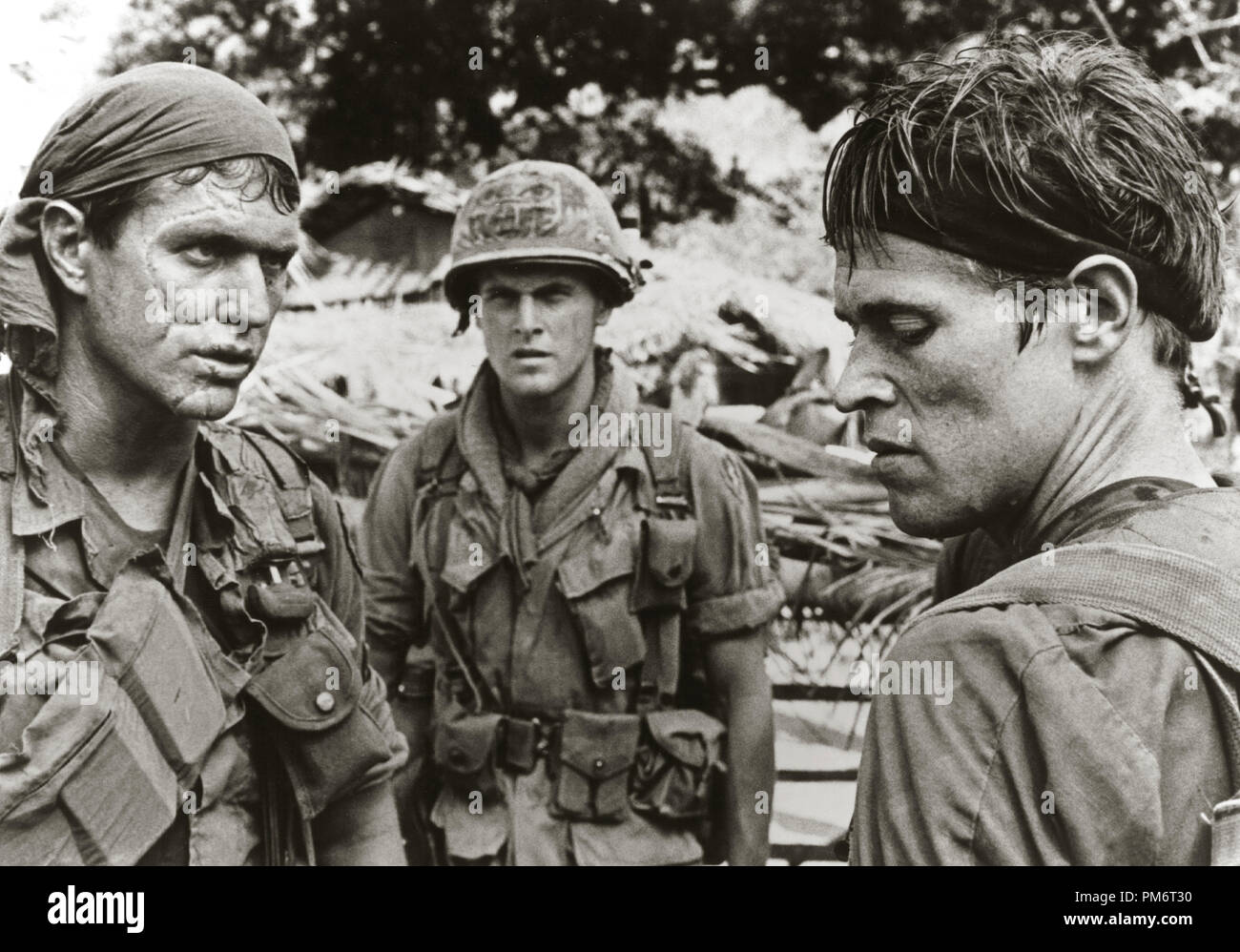 Willem Dafoe Platoon Stockfotos und -bilder Kaufen - Alamy