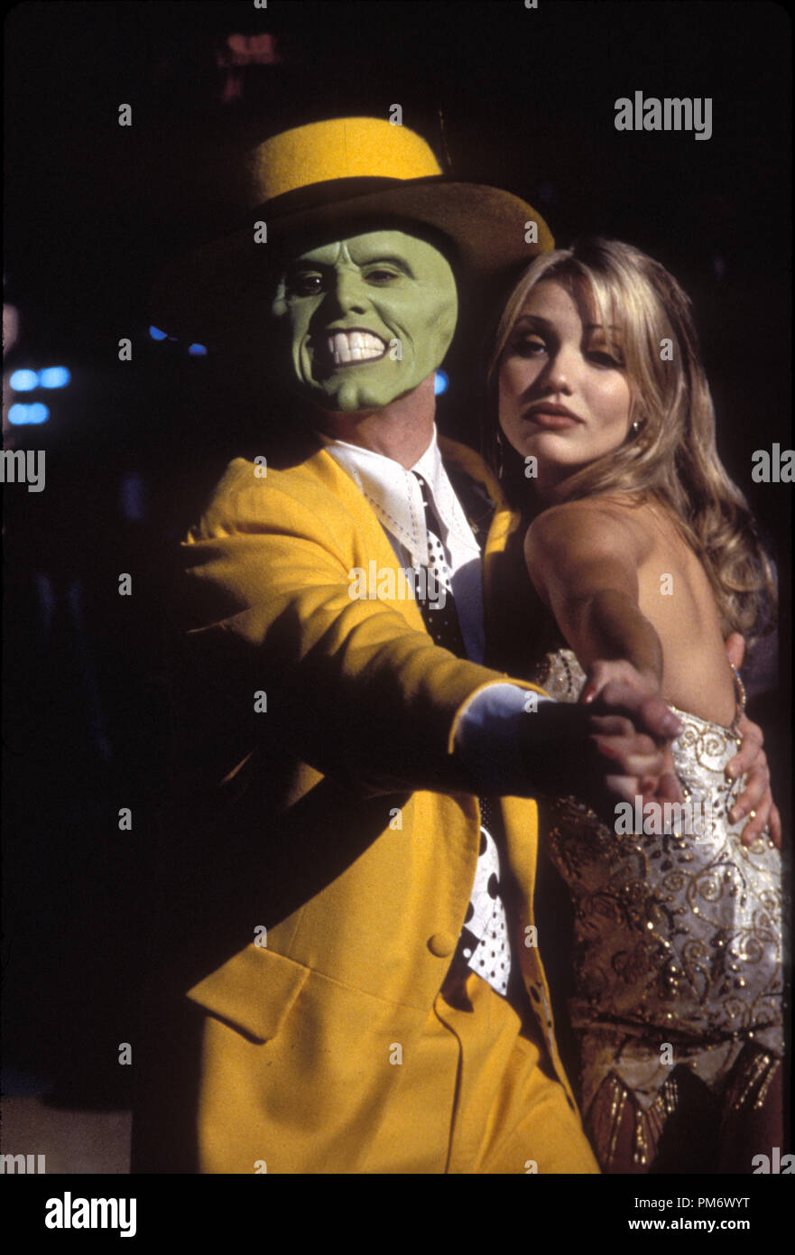 Die maske 1994 cameron diaz -Fotos und -Bildmaterial in hoher Auflösung ...