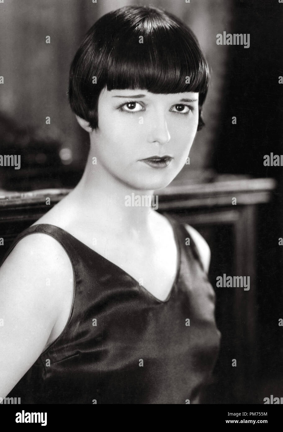 Louise brooks 1925 -Fotos und -Bildmaterial in hoher Auflösung – Alamy