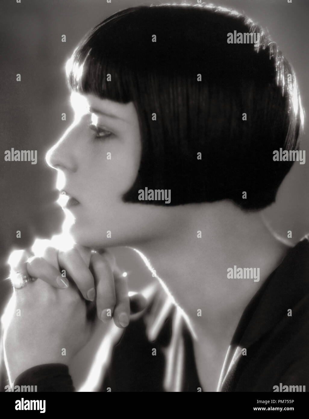 Louise brooks 1926 -Fotos und -Bildmaterial in hoher Auflösung – Alamy