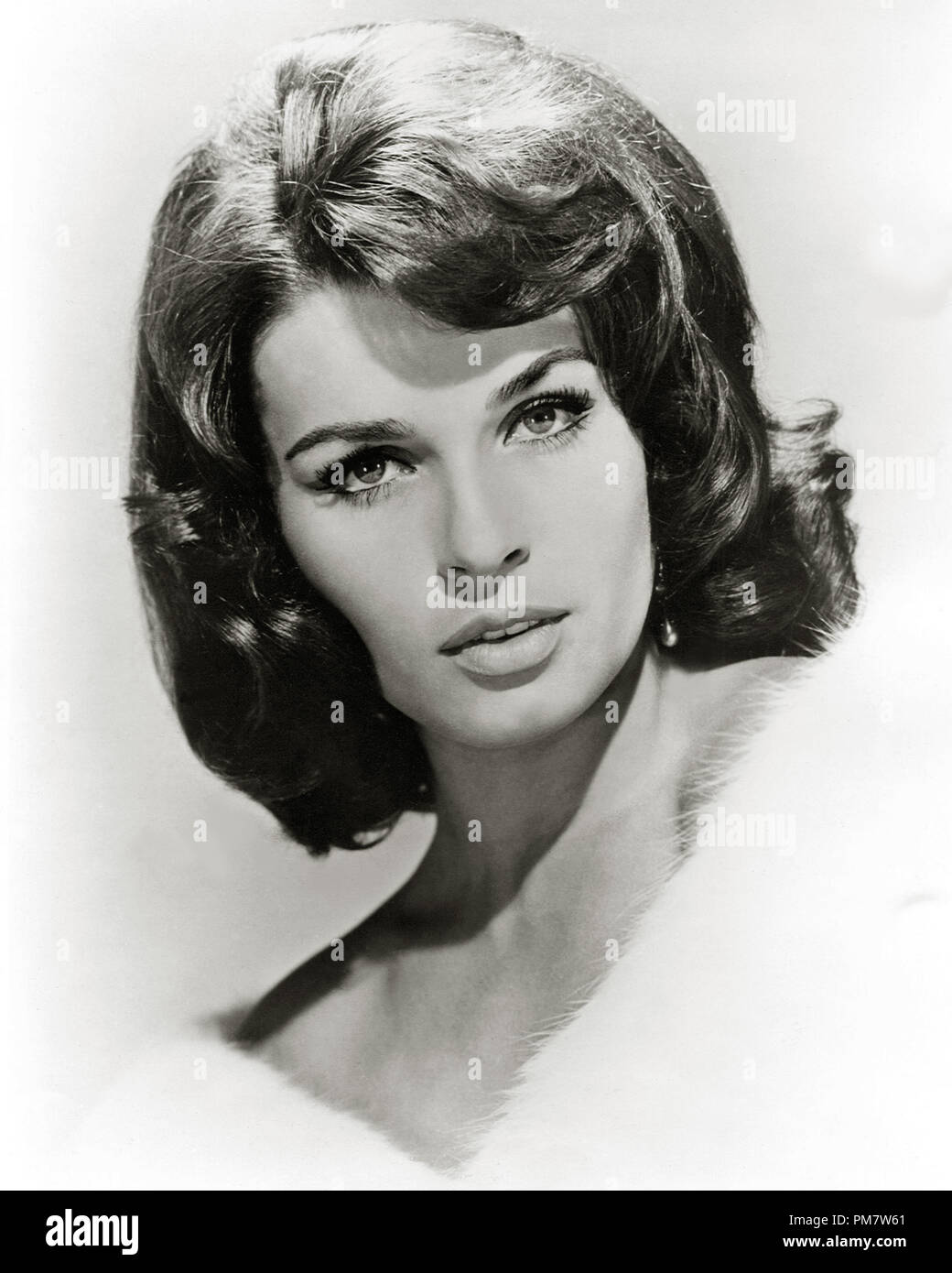Senta berger -Fotos und -Bildmaterial in hoher Auflösung – Alamy