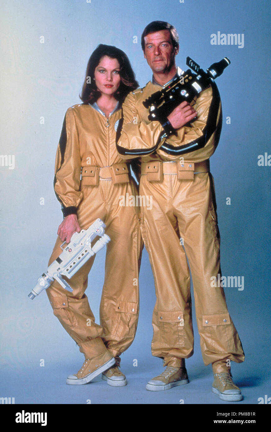 Roger Moore James Bond Moonraker Stockfotos und -bilder Kaufen - Alamy