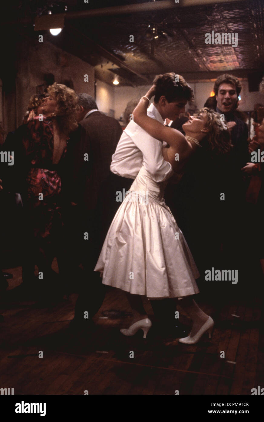 Tom cruise cocktail 1988 -Fotos und -Bildmaterial in hoher Auflösung ...