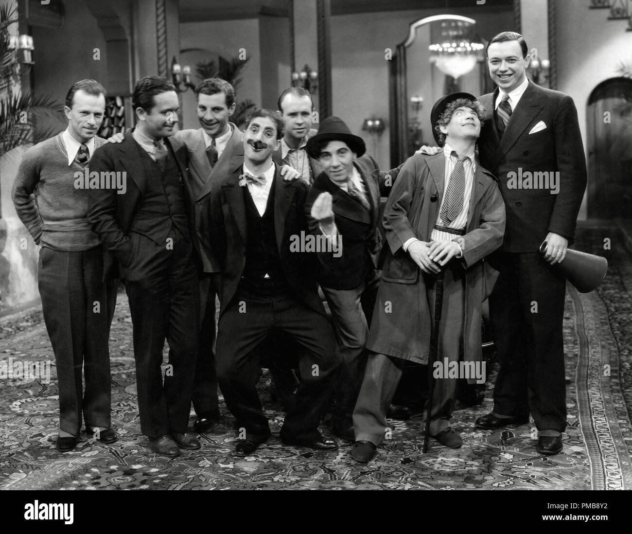 Zeppo marx -Fotos und -Bildmaterial in hoher Auflösung – Alamy