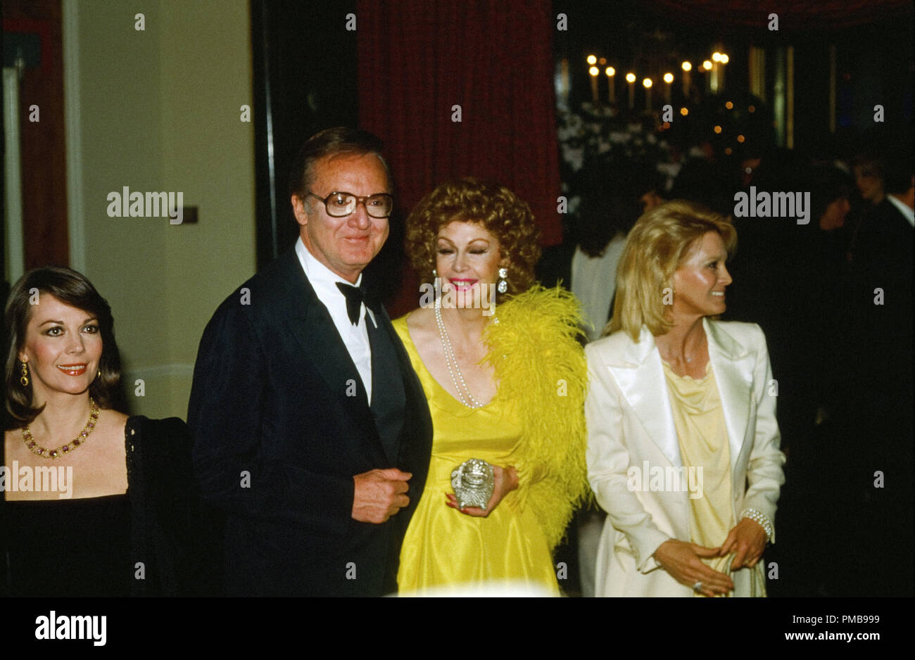 Angie dickinson 1980s -Fotos und -Bildmaterial in hoher Auflösung – Alamy