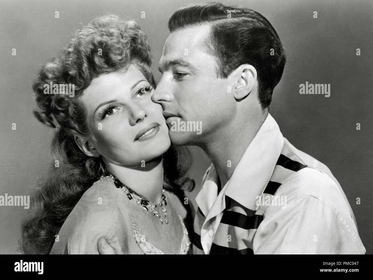 Cover girl 1944 -Fotos und -Bildmaterial in hoher Auflösung – Alamy
