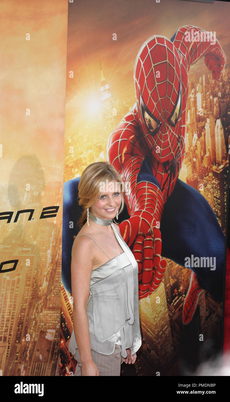 Sarah michelle gellar spider man 2 premiere -Fotos und -Bildmaterial in ...