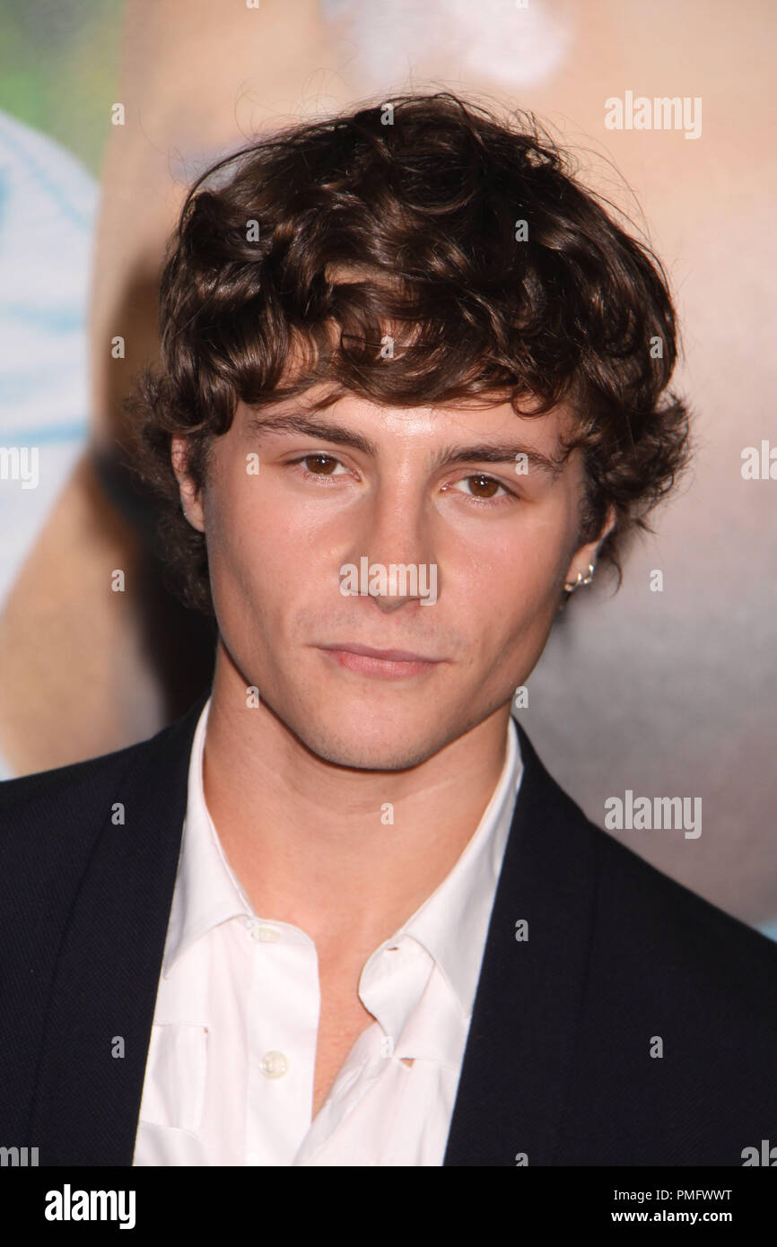 August prew charlie st cloud premiere -Fotos und -Bildmaterial in hoher ...