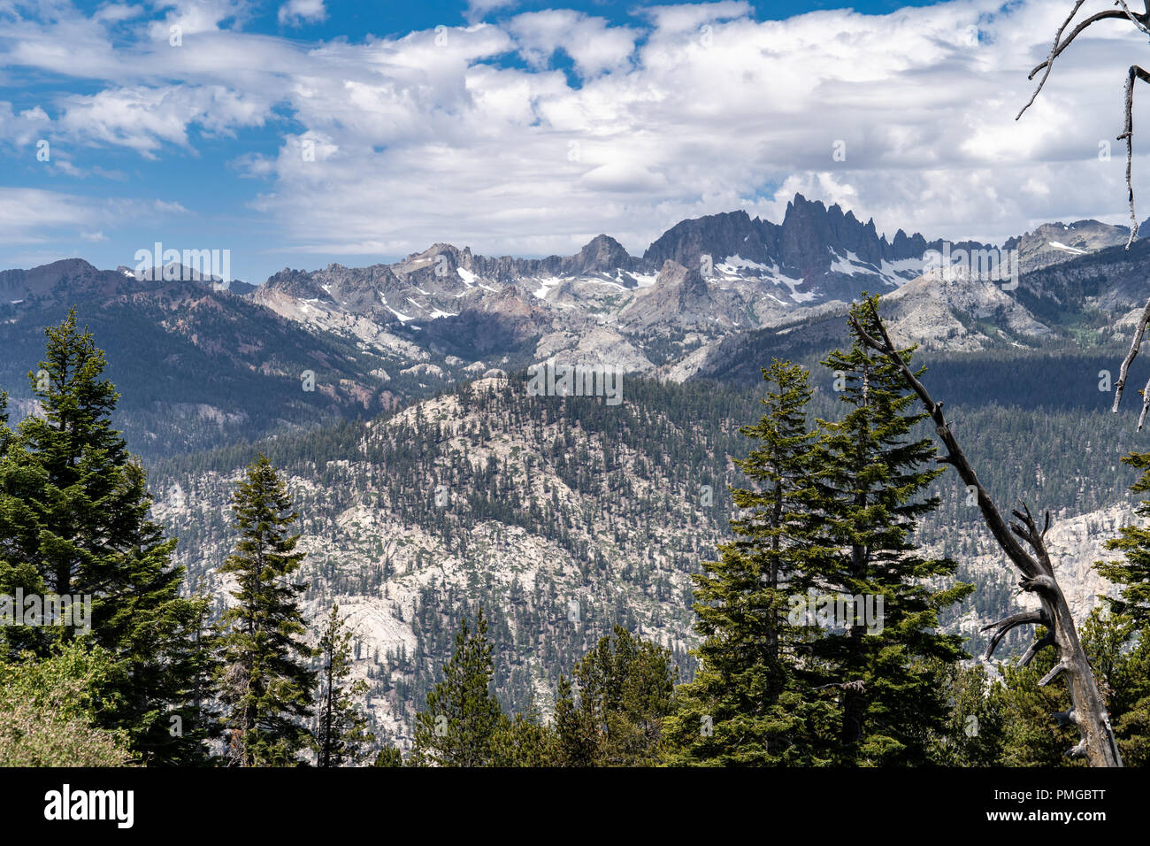 Minarett vista -Fotos und -Bildmaterial in hoher Auflösung – Alamy