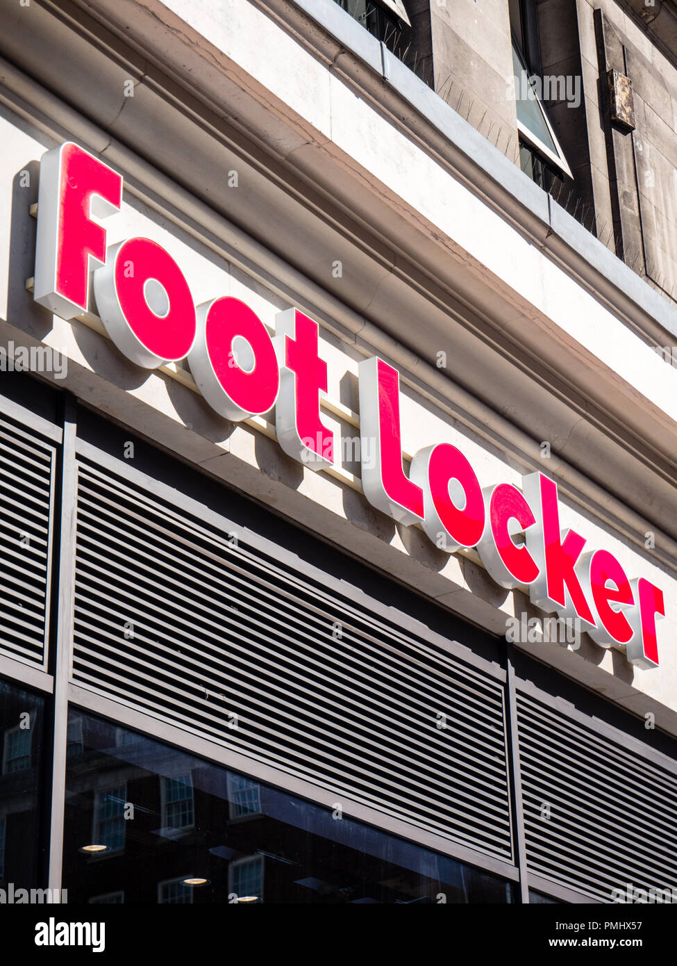 Foot locker logo -Fotos und -Bildmaterial in hoher Auflösung – Alamy