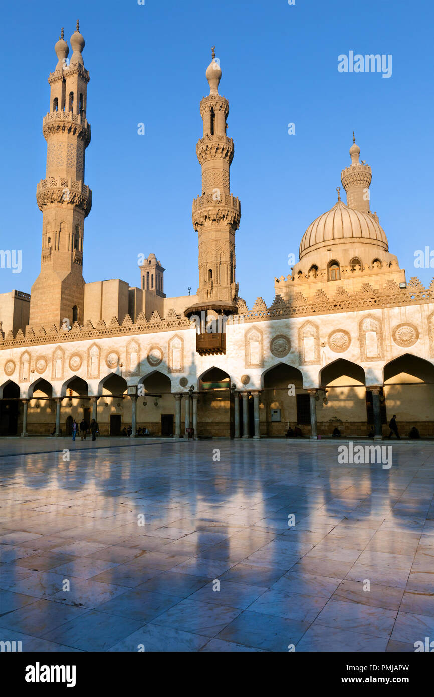Al azhar moschee kairo -Fotos und -Bildmaterial in hoher Auflösung – Alamy