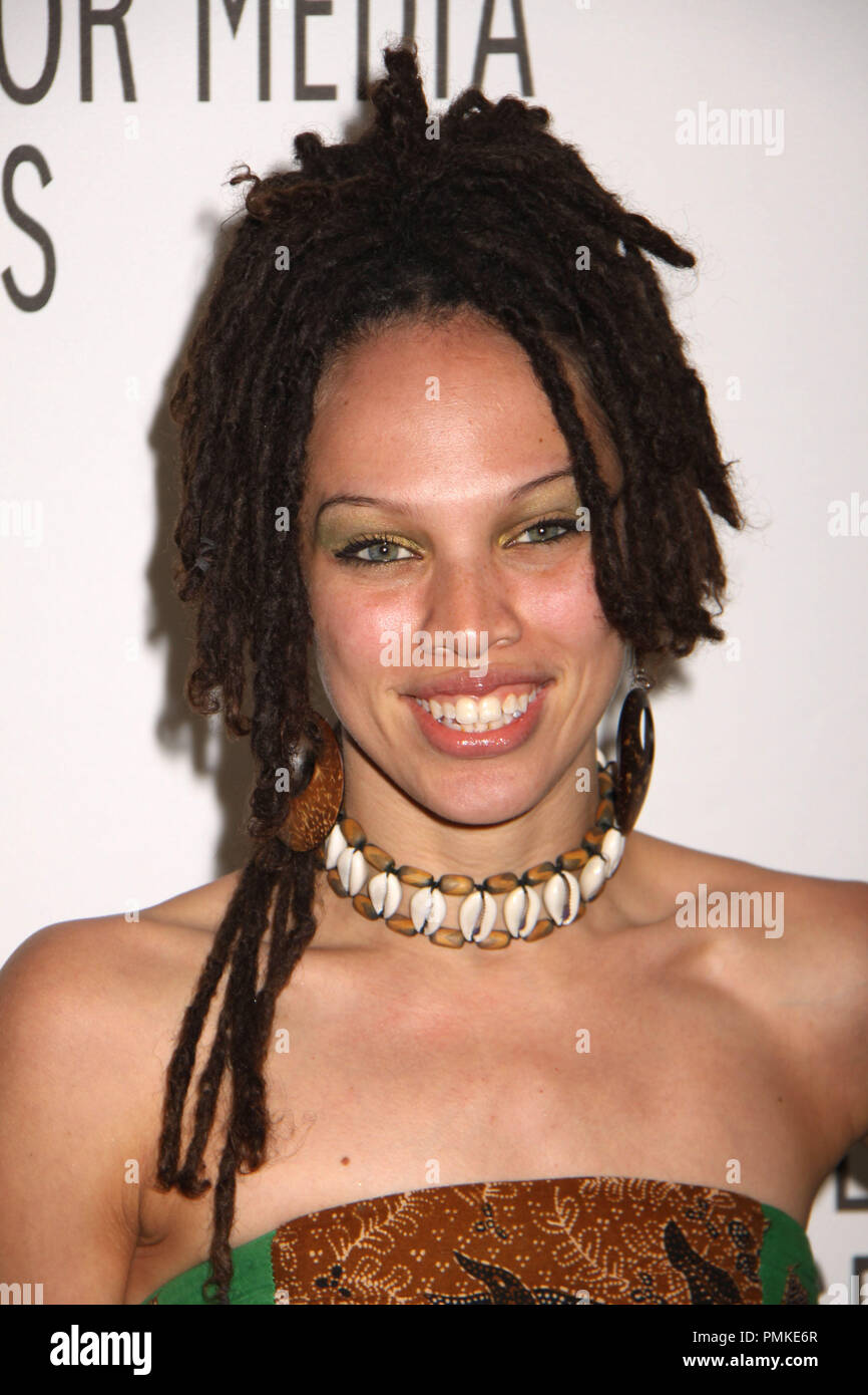 Naima adedapo -Fotos und -Bildmaterial in hoher Auflösung – Alamy