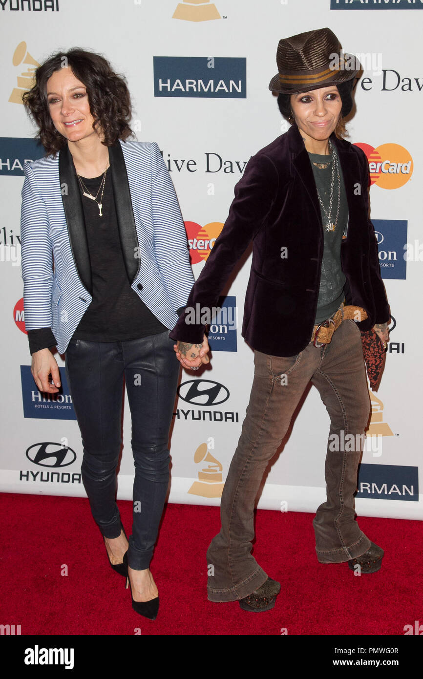 Sara gilbert l und linda perry -Fotos und -Bildmaterial in hoher ...