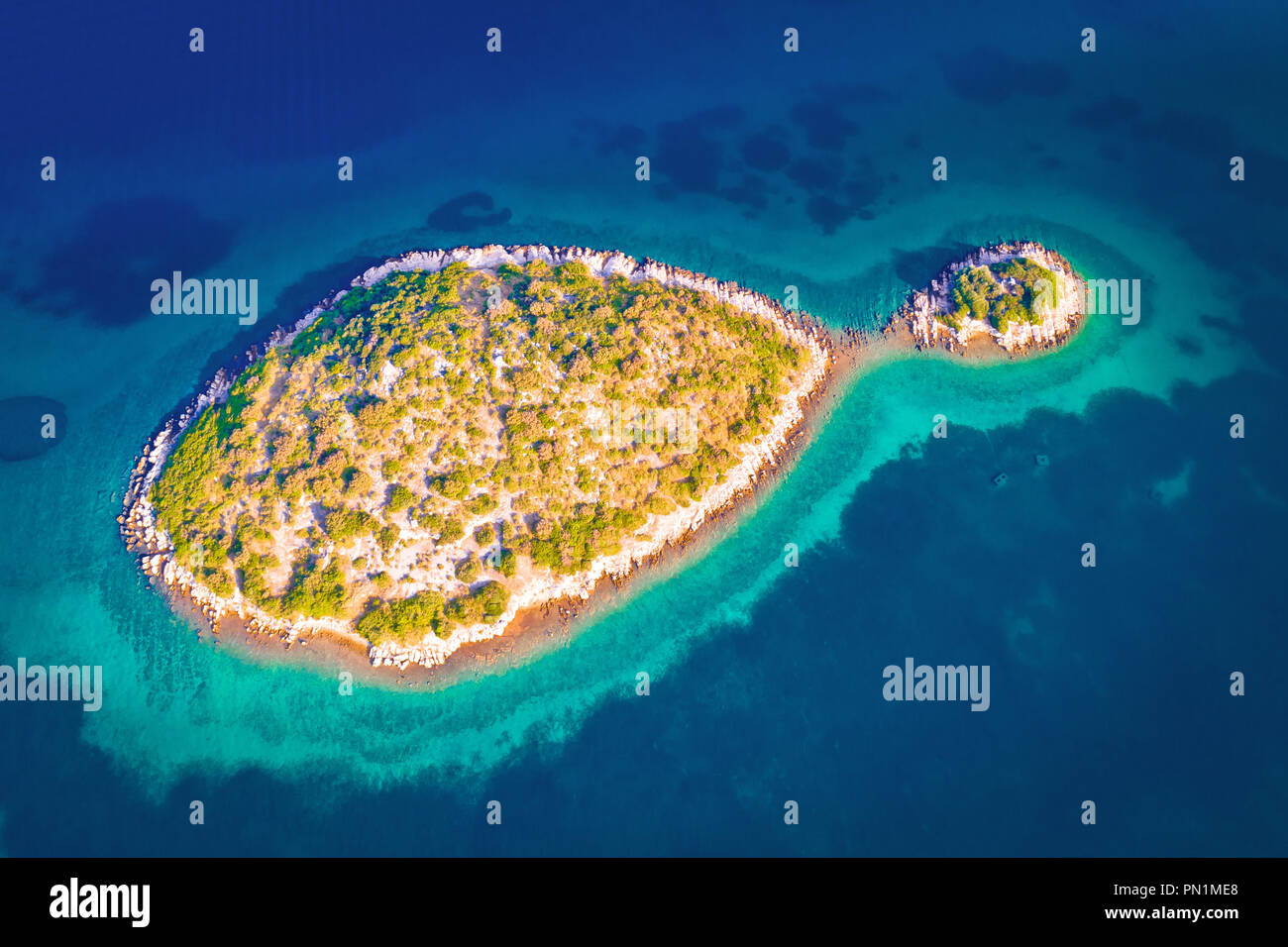 Einsame Insel im Mittelmeer Luftaufnahme, Zadar Kroatien ...