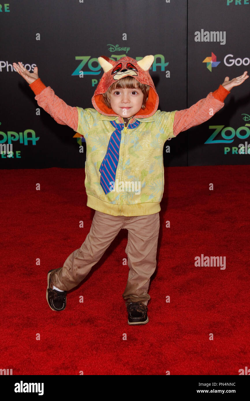 Jeremy Maguire bei der Premiere der Walt Disney Animation Studios ...