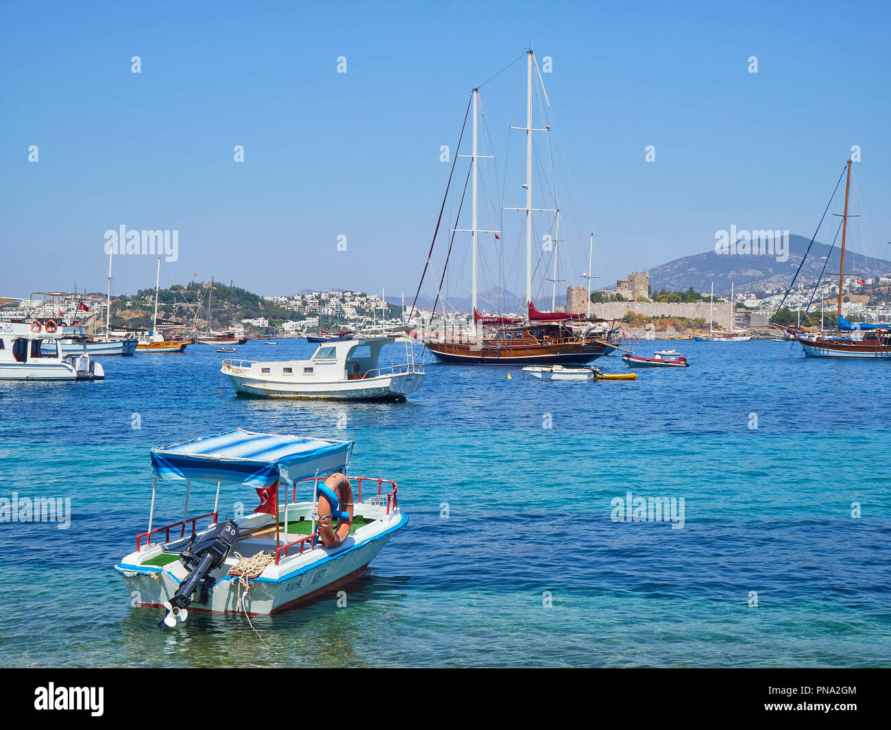 Bodrum beach kumbahce bay bodrum -Fotos und -Bildmaterial in hoher ...