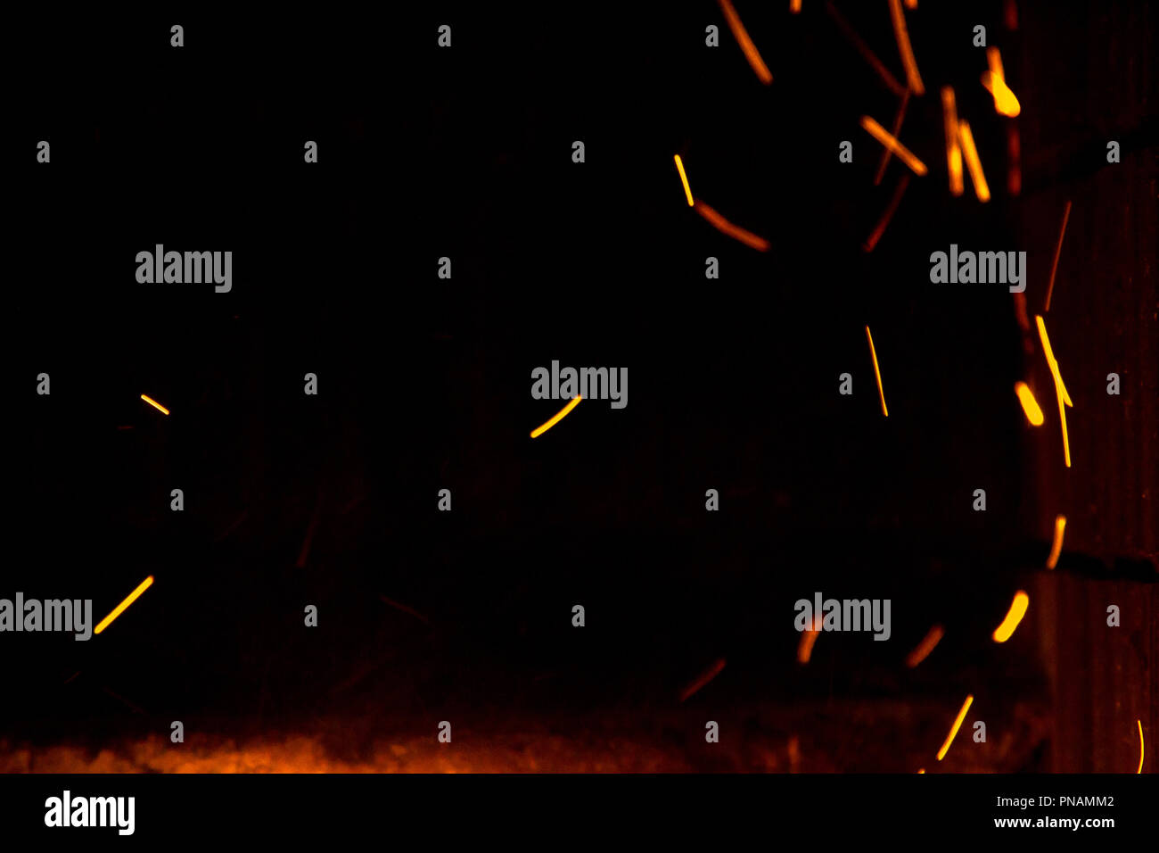 Feuersturm himmel -Fotos und -Bildmaterial in hoher Auflösung – Alamy