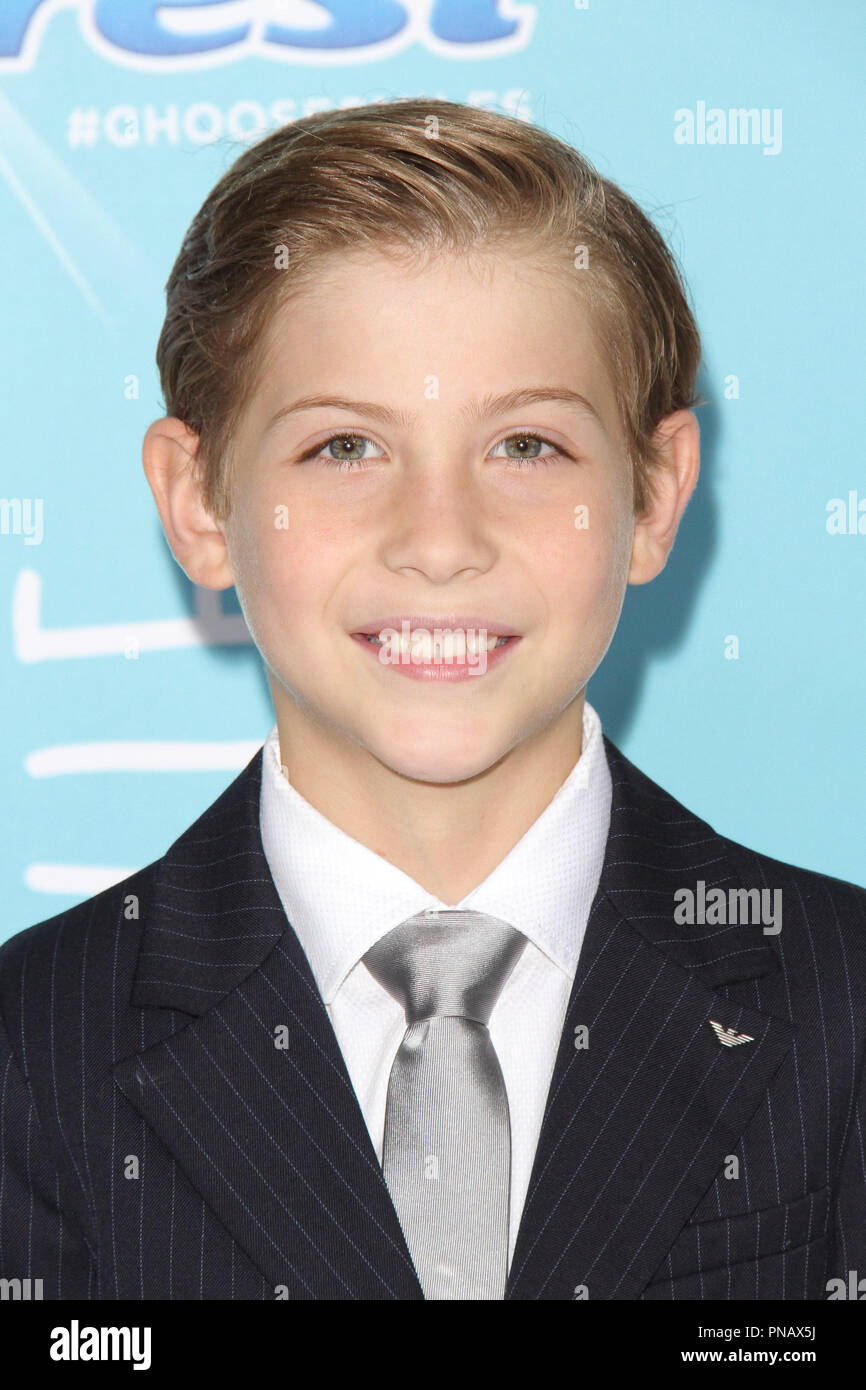 Jacob tremblay red carpet event -Fotos und -Bildmaterial in hoher ...
