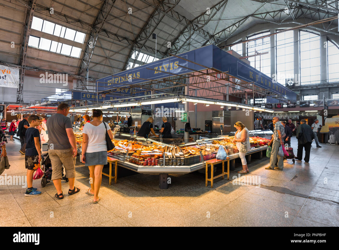 Zentralmarkt Riga Stockfotos und -bilder Kaufen - Alamy