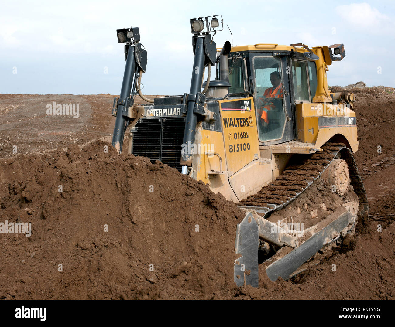 D8 bulldozer -Fotos und -Bildmaterial in hoher Auflösung – Alamy