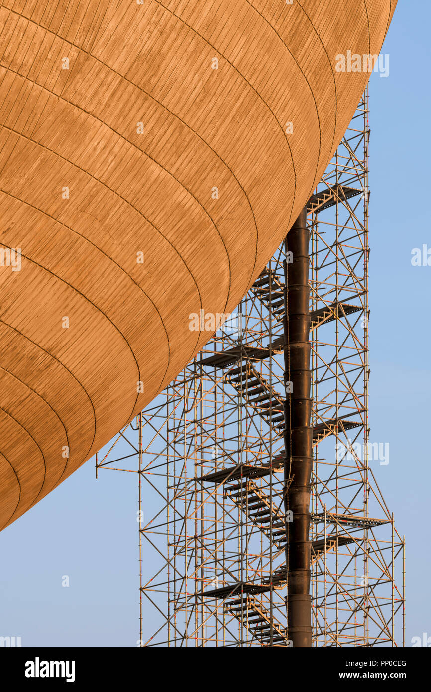 New york building scaffolding -Fotos und -Bildmaterial in hoher ...