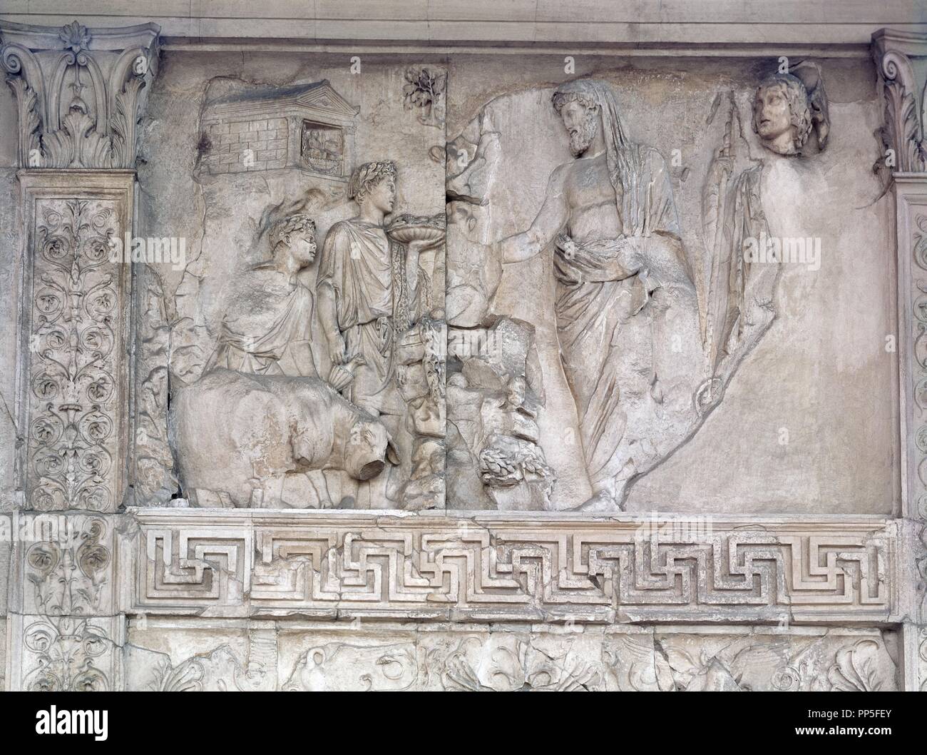 Roman relief aeneas -Fotos und -Bildmaterial in hoher Auflösung – Alamy