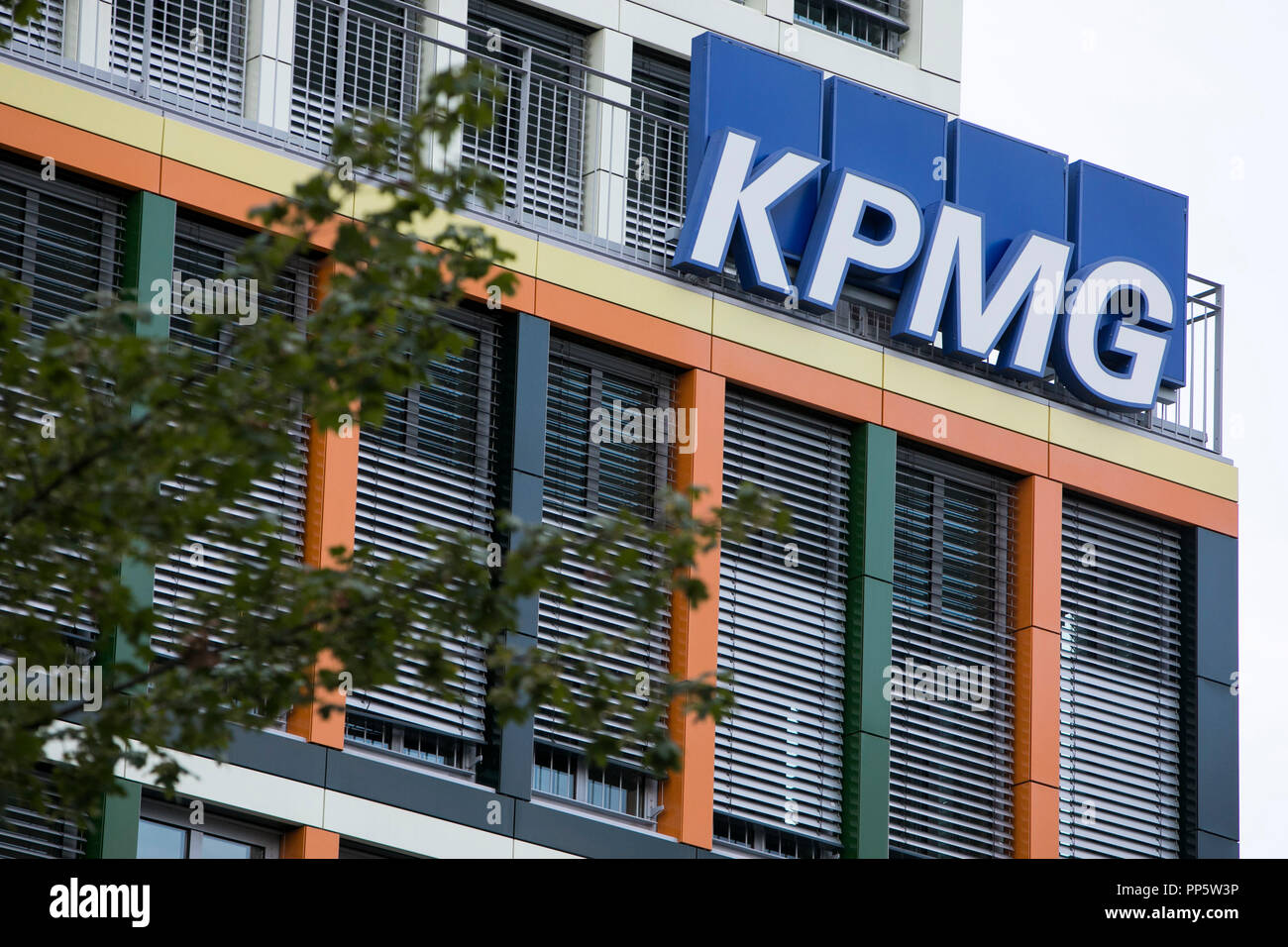 Logo kpmg -Fotos und -Bildmaterial in hoher Auflösung – Alamy