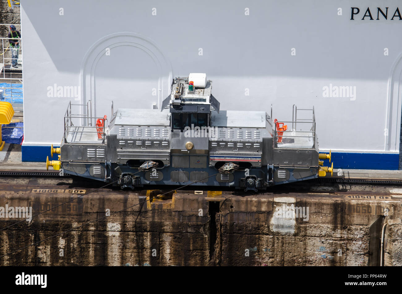 Elektrische schlepplokomotiven am panamakanal -Fotos und -Bildmaterial ...