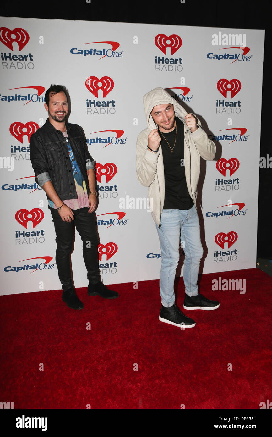 (L - R) Dustin Belt und Kendall Schmidt von heffron Antrieb ankommen ...