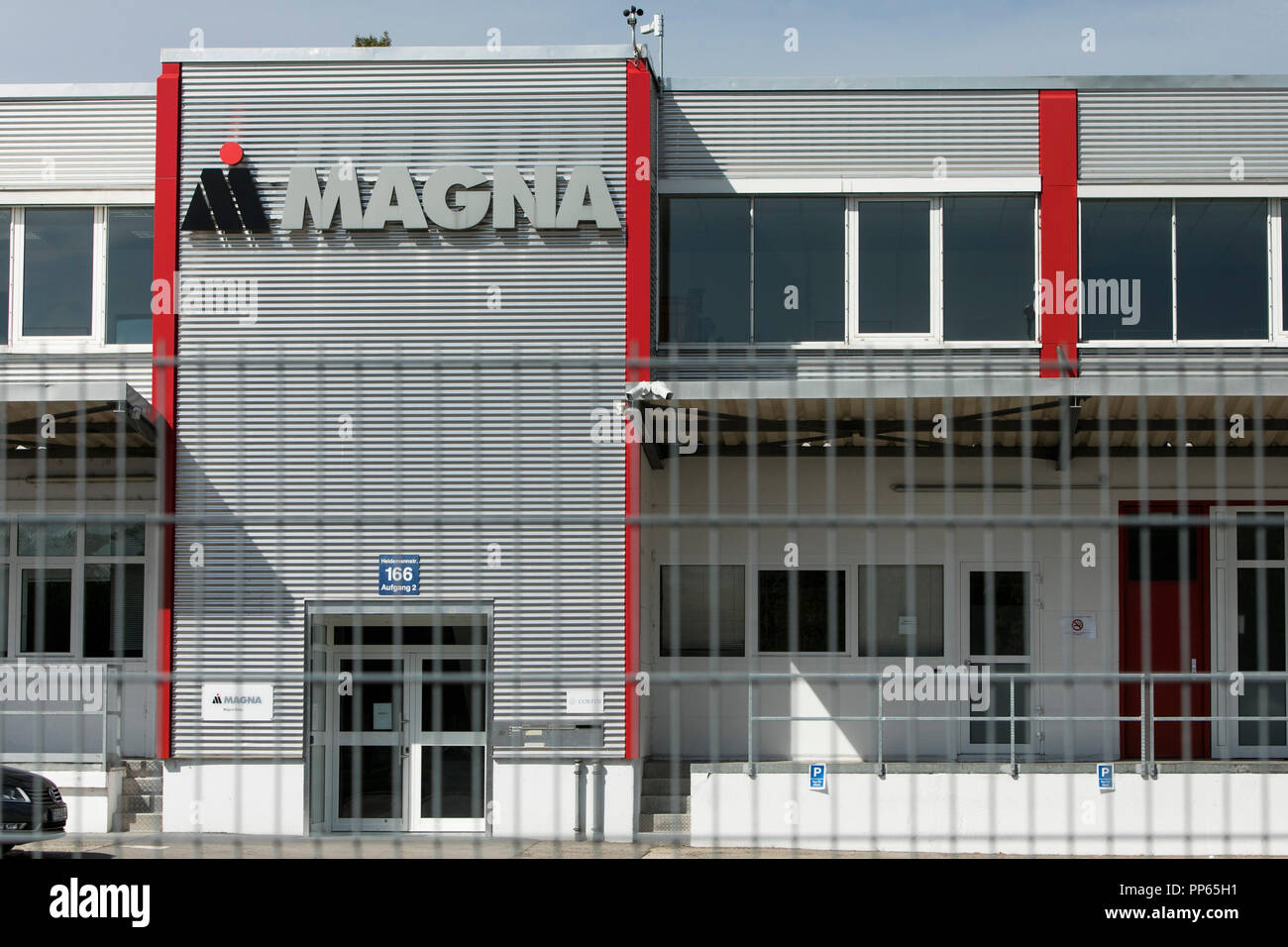Magna logo -Fotos und -Bildmaterial in hoher Auflösung – Alamy