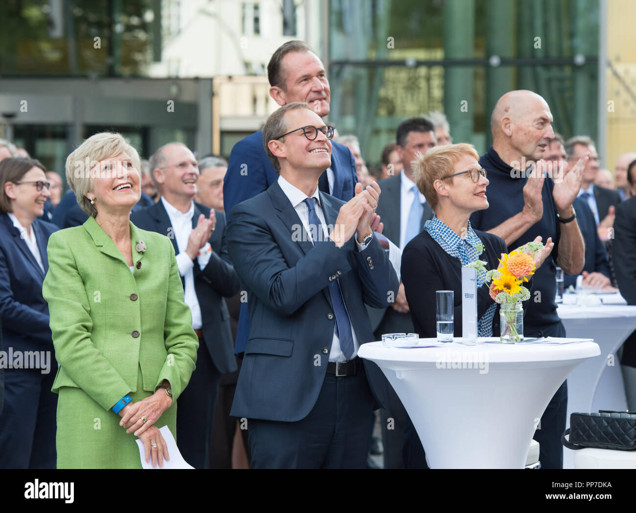 Friede springer links -Fotos und -Bildmaterial in hoher Auflösung – Alamy