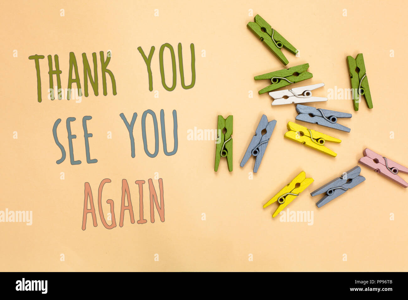 Text Zeichen angezeigt. Danke dich wieder sehen. Konzeptionelle foto ...