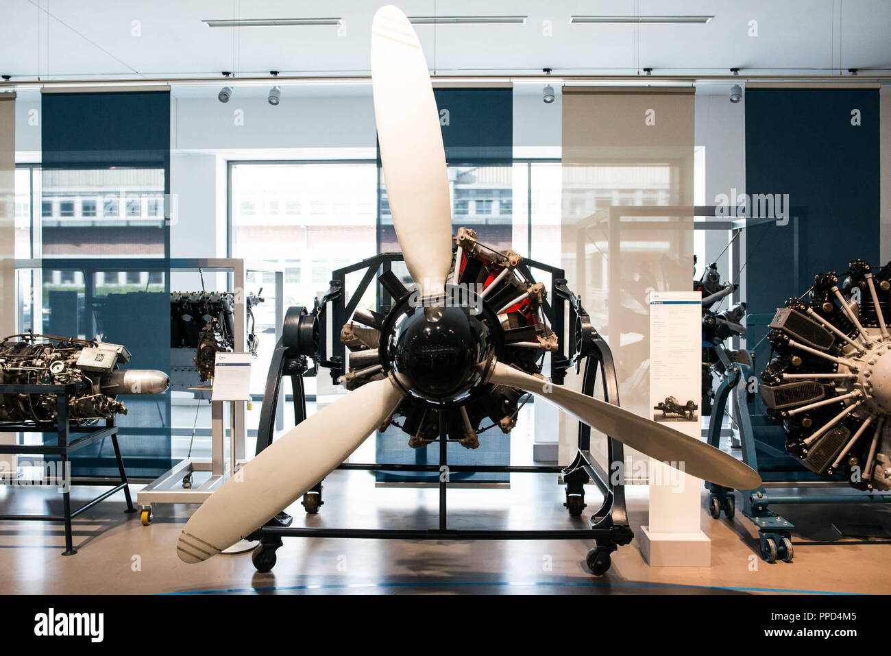 Ausstellung im Museum der MTU Aero Engines in München Allach ...