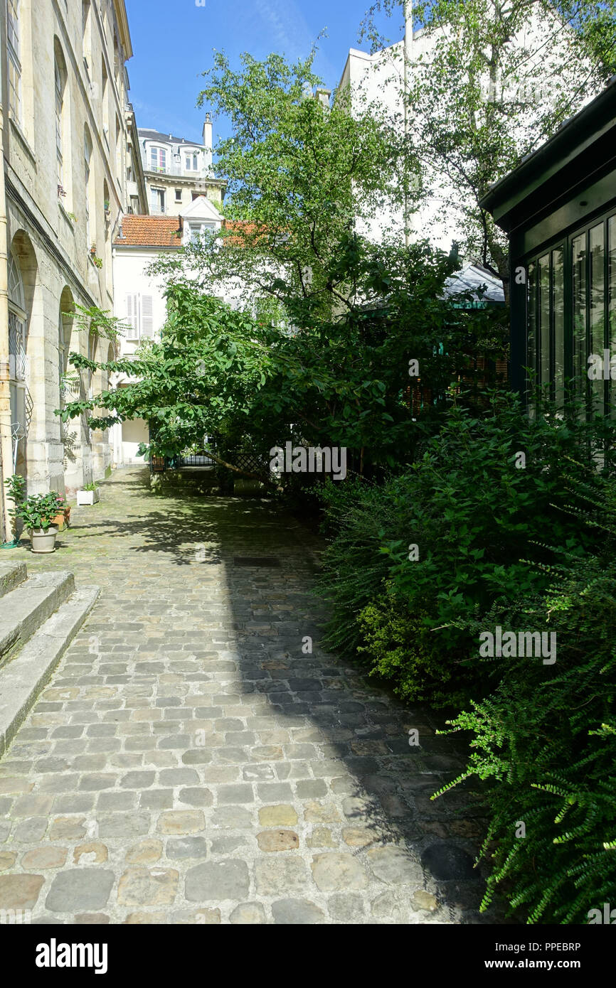 Rue de la montagne -Fotos und -Bildmaterial in hoher Auflösung – Alamy