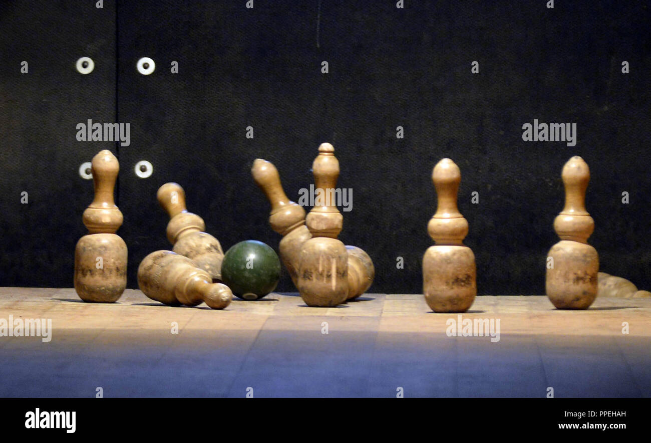 Historische kegelbahn -Fotos und -Bildmaterial in hoher Auflösung – Alamy