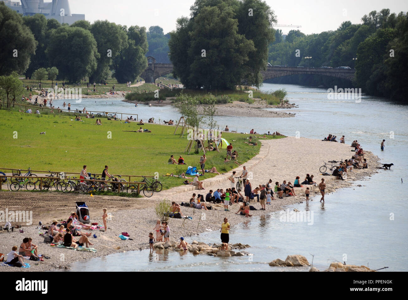 Isar strand -Fotos und -Bildmaterial in hoher Auflösung – Alamy
