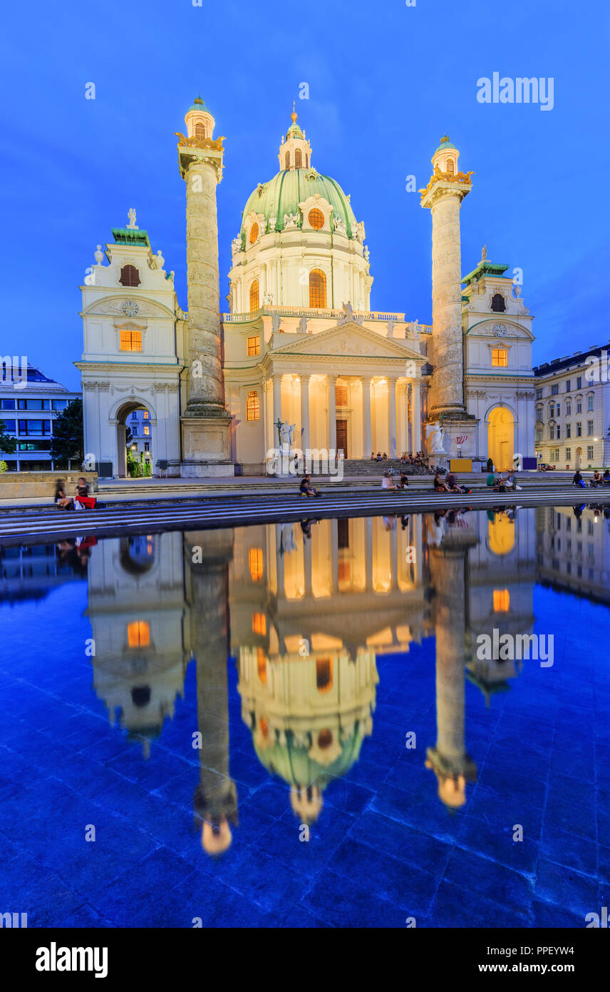 Karlskirche Wien Stockfotos und -bilder Kaufen - Alamy