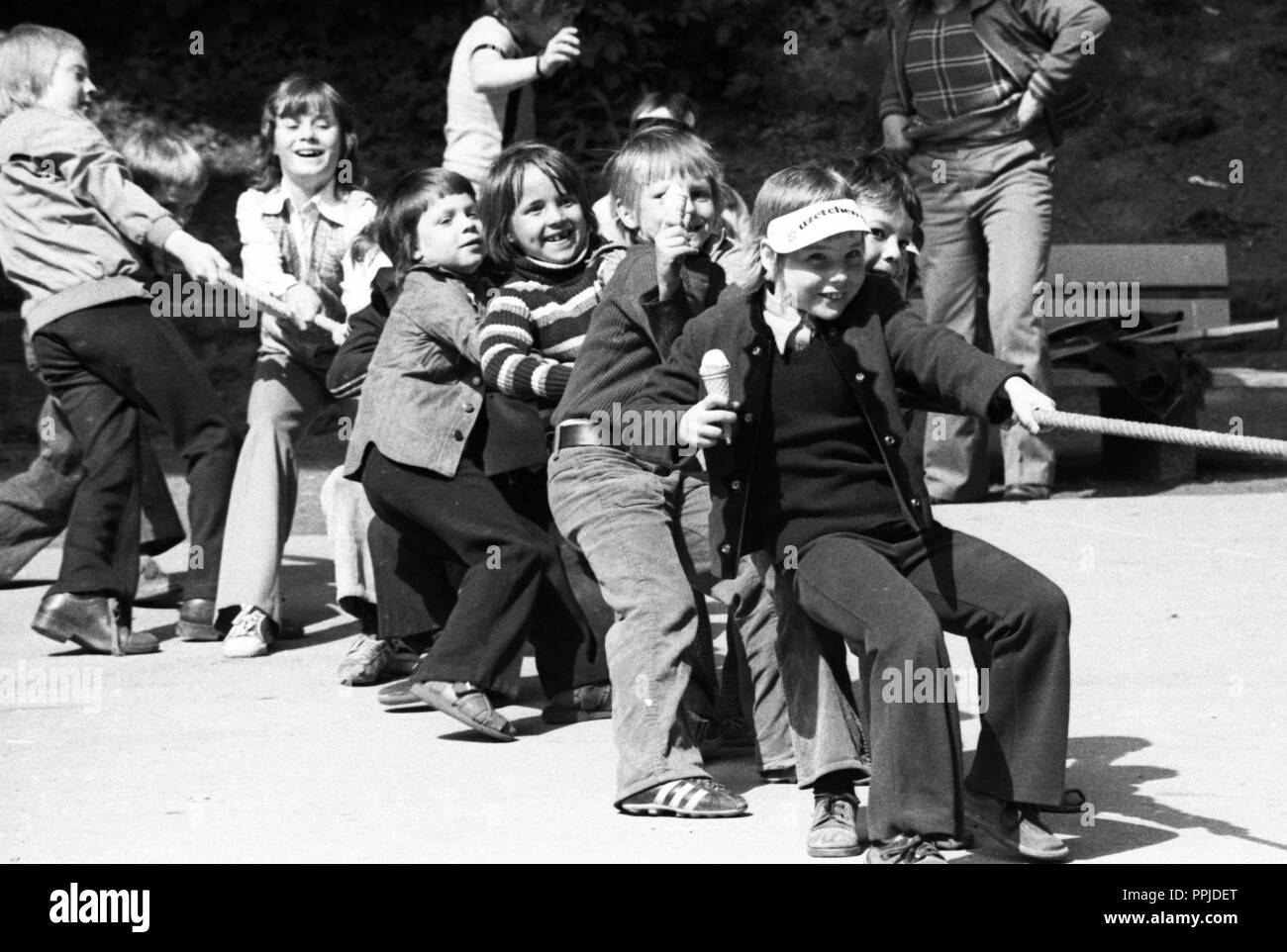 Junge pioniere ddr -Fotos und -Bildmaterial in hoher Auflösung – Alamy