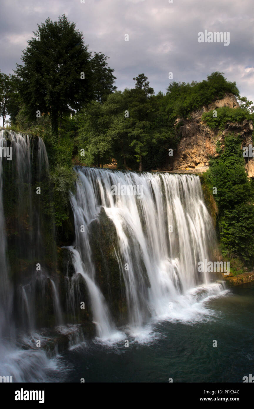 Vodopad jajce -Fotos und -Bildmaterial in hoher Auflösung – Alamy