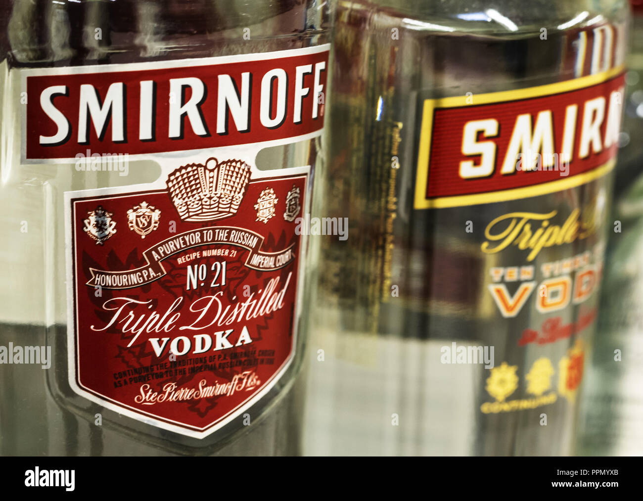 Wodka marken -Fotos und -Bildmaterial in hoher Auflösung – Alamy