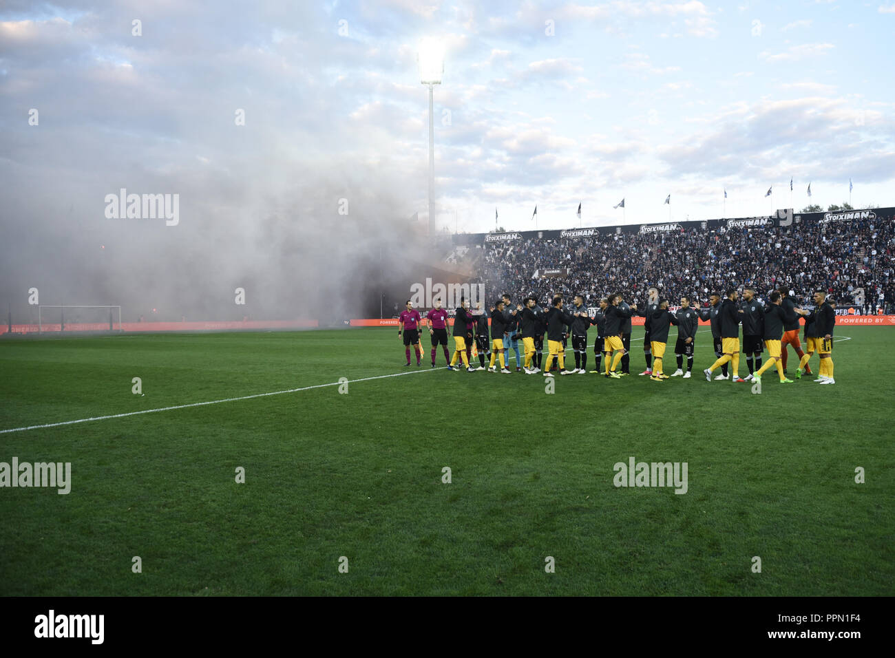 Paok hooligans -Fotos und -Bildmaterial in hoher Auflösung – Alamy