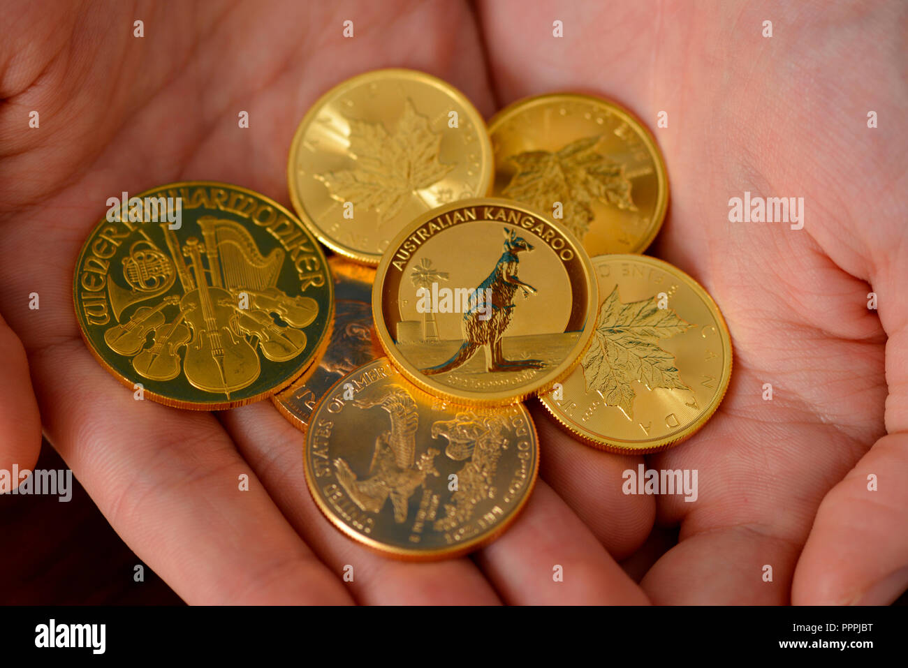 Rm gold -Fotos und -Bildmaterial in hoher Auflösung – Alamy